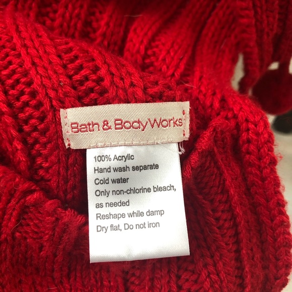 Bath & Body Works | Accessories | Bath Body Red Knit Scarf | Poshmark